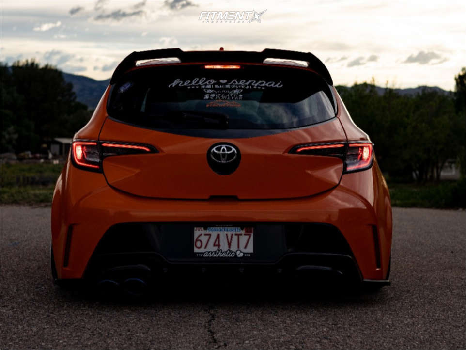 2019 Toyota Corolla XSE with 18x9 Cosmis Racing Mr7 and Atlander 215x30 ...
