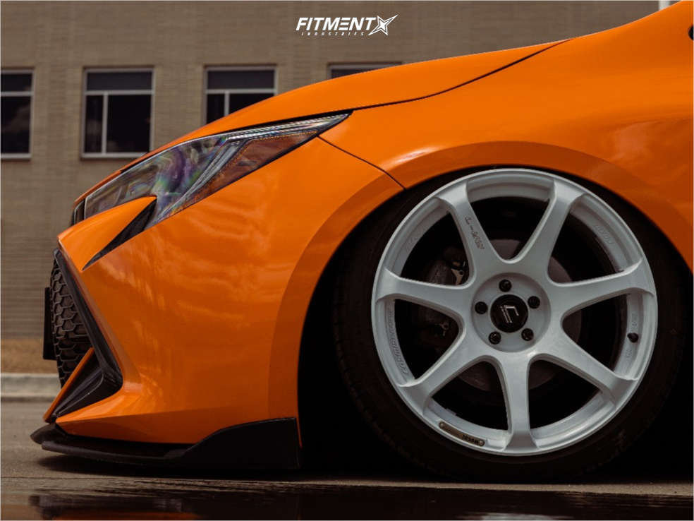 2019 Toyota Corolla XSE with 18x9 Cosmis Racing Mr7 and Atlander 215x30 ...