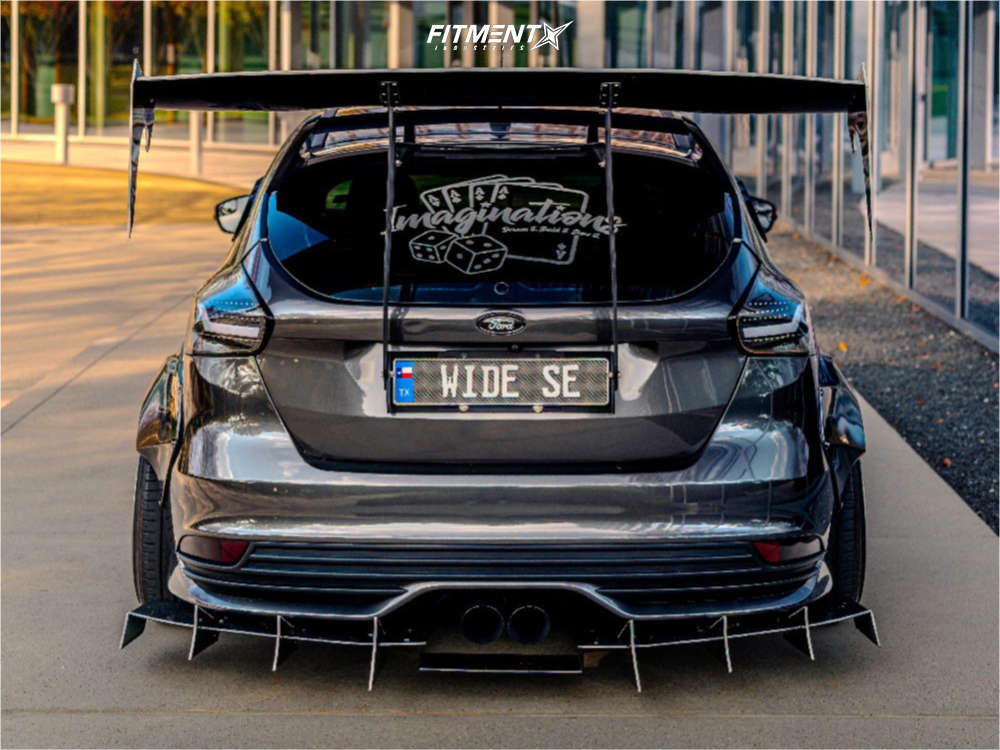 2017 Ford Focus SE with 18x10.5 ESR Cs12 and Nexen 245x35 on Coilovers ...