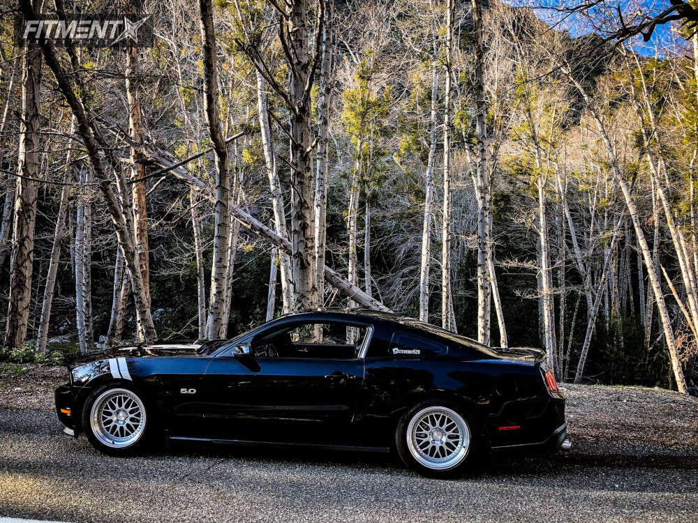 2011 Ford Mustang Shelby GT500 with 18x9.5 ESR Sr01 and Pirelli 245x50 on Coilovers | 345747 ...