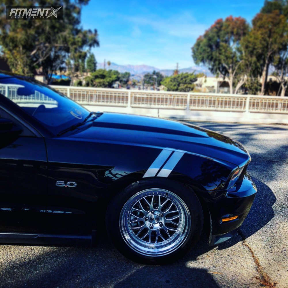 2011 Ford Mustang Shelby GT500 with 18x9.5 ESR Sr01 and Pirelli 245x50 on Coilovers | 345747 ...