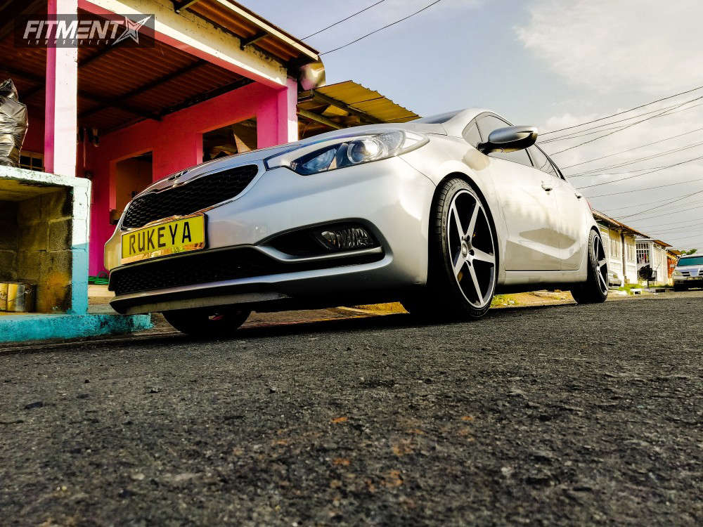2015 Kia Forte LX with 18x8 Touchdown L688 and LingLong 215x40 on ...