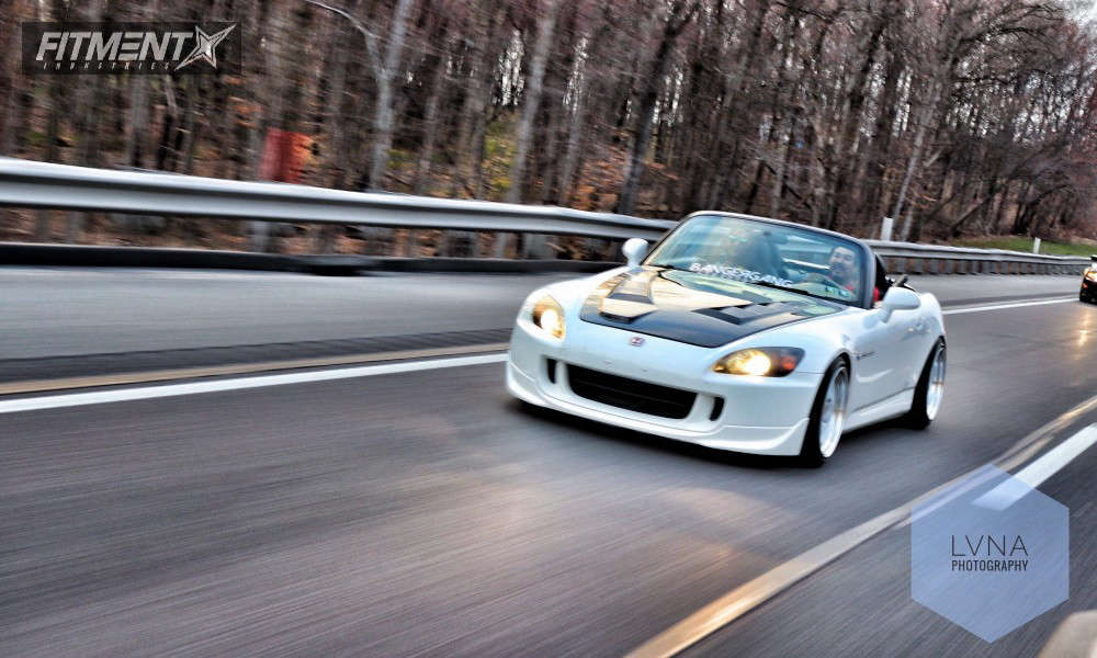 2007 Honda S2000 2dr Convertible (2.2L 4cyl 6M) with 17x8.5 ESR Sr02 ...
