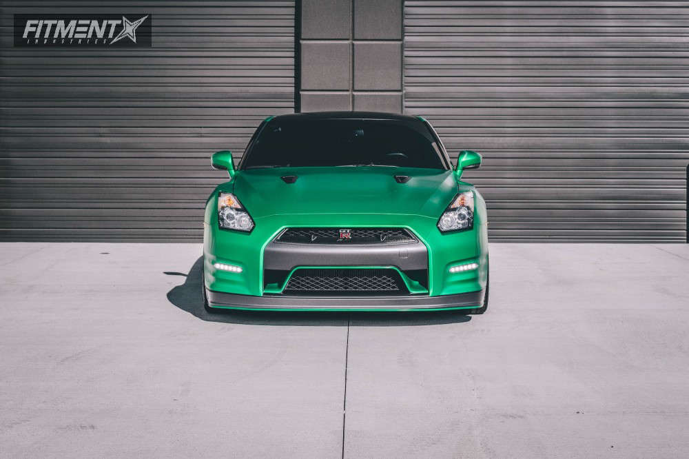 2012 Nissan GT-R Premium 2dr Coupe AWD (3.8L 6cyl Turbo 6AM) with 20x10 ...