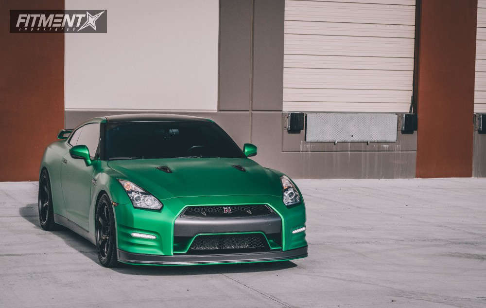 2012 Nissan GT-R Premium 2dr Coupe AWD (3.8L 6cyl Turbo 6AM) with 20x10 ...