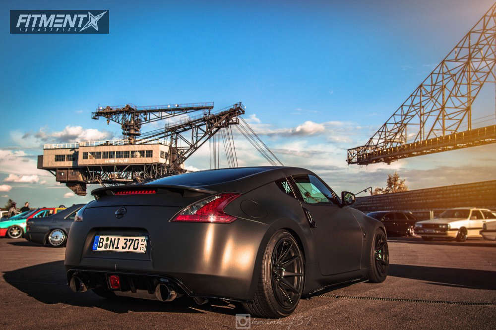 2015 Nissan 370Z Touring Sport with 19x9.5 Japan Racing Jr11 and ...