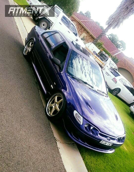 1997 Ford Falcon XR6 Base with 19x9.5 Vertini and Achilles 245x45 on ...