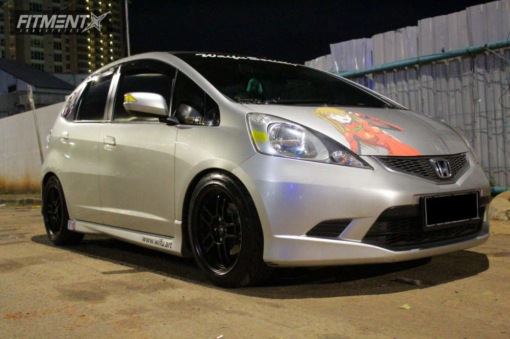 2008 Honda Fit Sport with 16x7 Racing Hart and Accelera 195x50 on ...