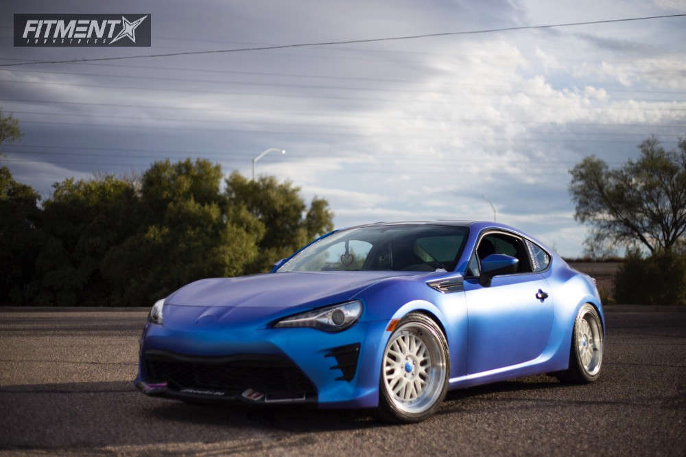 2017 Toyota 86 with 18x8.5 STR 601 and Achilles 235x40 on Coilovers ...