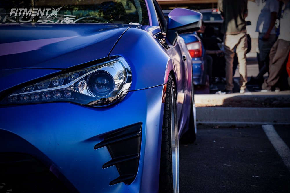 2017 Toyota 86 with 18x8.5 STR 601 and Achilles 235x40 on Coilovers ...