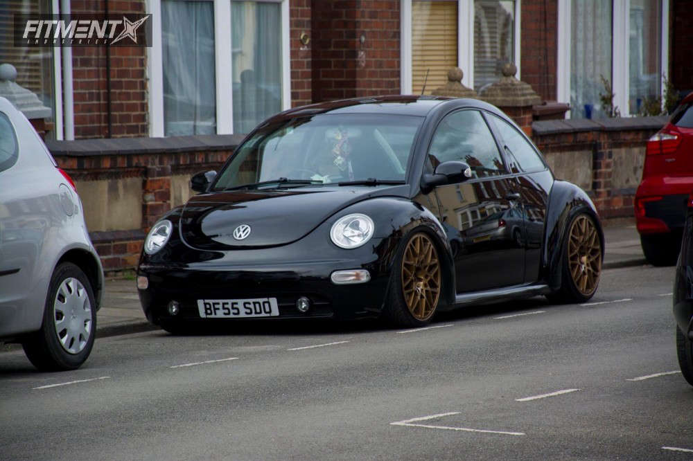 2005 Volkswagen Beetle GL with 19x8.5 Rotiform Blq and Nankang 215x35 ...