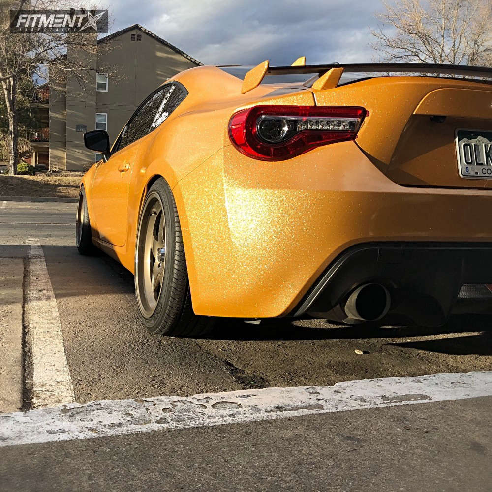 2017 Subaru BRZ with 18x9 Cosmis Racing Xt-005r and Federal 215x40 on ...