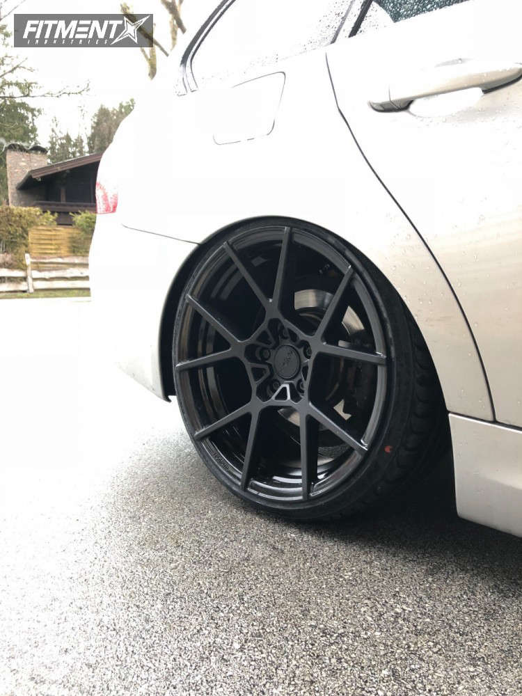 2010 BMW 320i with 19x10 Rotiform Kps and Achilles 215x35 on Coilovers ...