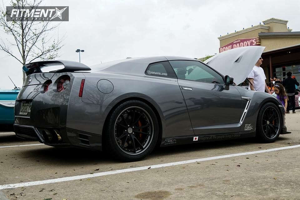 2015 Nissan GT-R Premium with 20x10.5 HRE S104 and Michelin 285x35 on ...