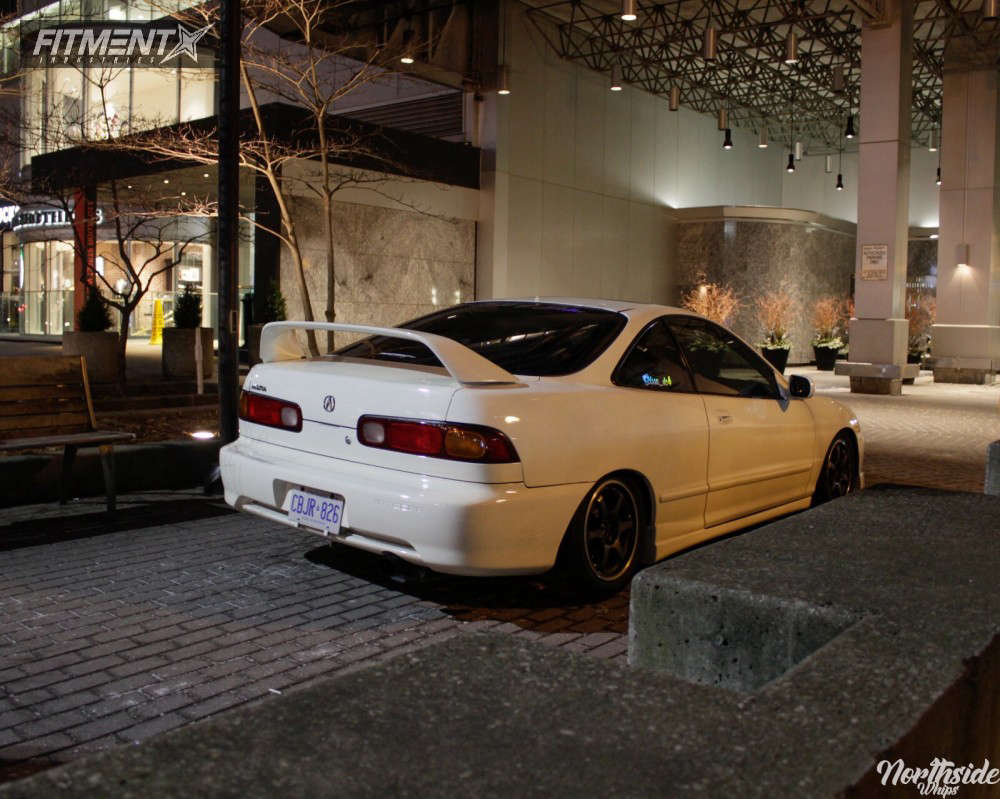 2001 Acura Integra GS with 15x7 5zigen and Accelera 195x55 on Coilovers ...