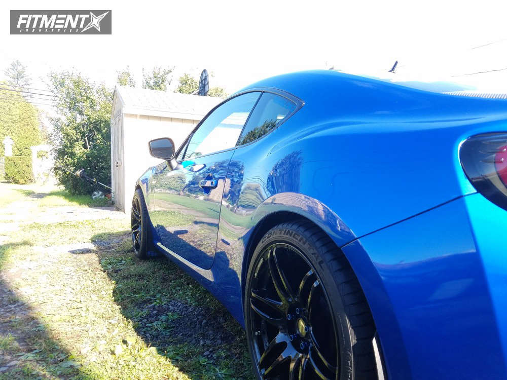 2013 Subaru BRZ Base with 18x8.5 Cosmis Racing Mrii and Continental ...