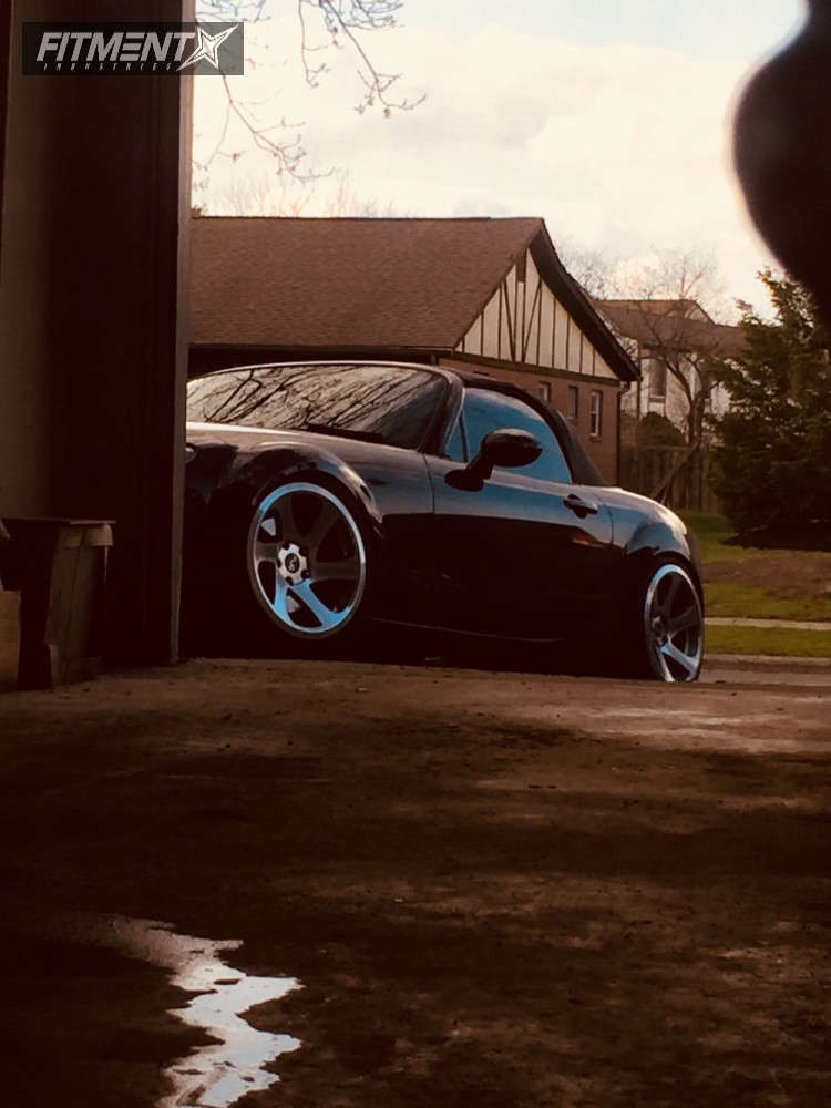 2006 Mazda MX-5 Miata with 17x9 JNC Jnc032 and Hankook 215x45 on ...