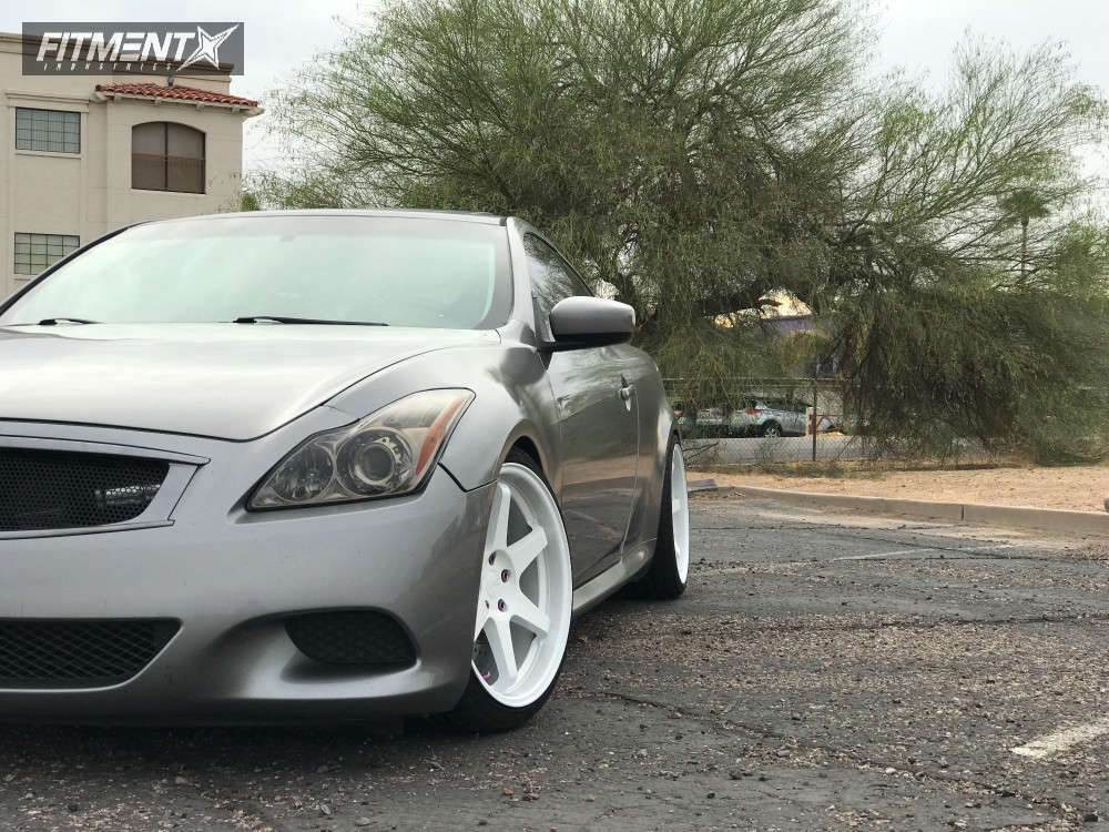 2008 INFINITI G37 with 19x9.5 ESR Sr07 and Falken 255x30 on Coilovers ...