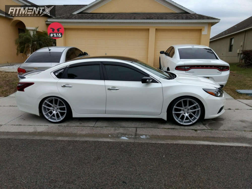 2017 Nissan Altima with 20x10.5 Niche Targa and Continental 245x35 on ...