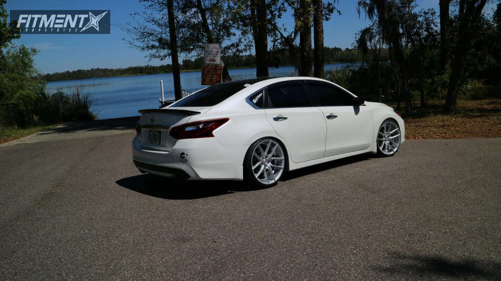 2017 Nissan Altima with 20x10.5 Niche Targa and Continental 245x35 on ...