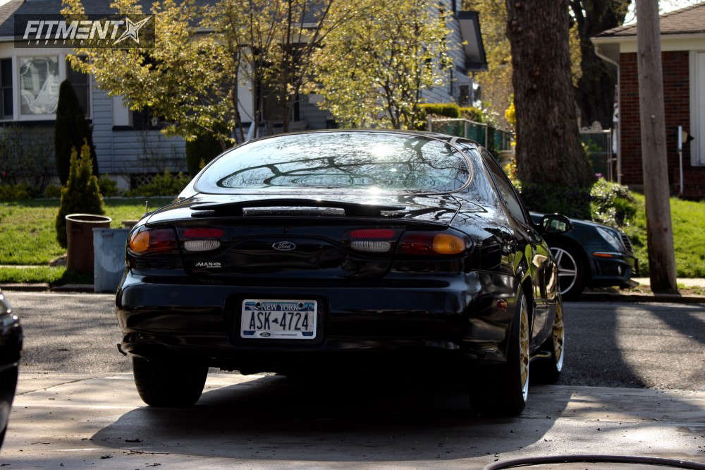 1998 Ford Taurus with 18x8.5 Rotiform Lsr and Nitto 225x40 on Lowering ...