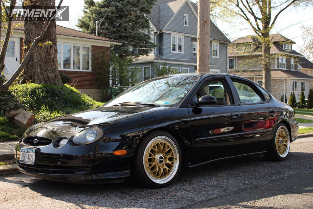 1998 Ford Taurus with 18x8.5 Rotiform Lsr and Nitto 225x40 on Lowering ...