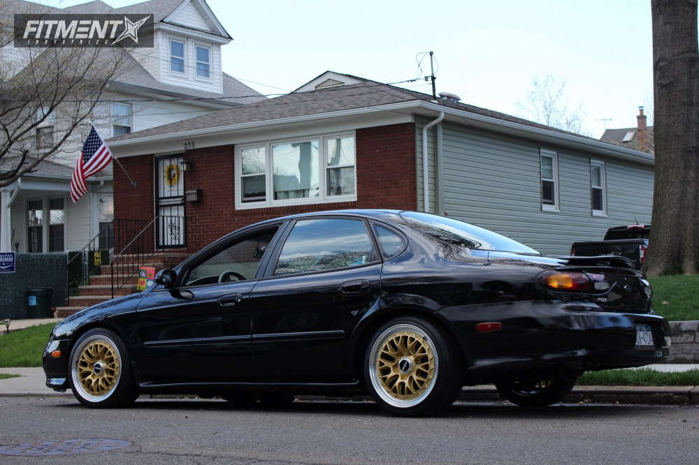 1998 Ford Taurus with 18x8.5 Rotiform Lsr and Nitto 225x40 on Lowering ...