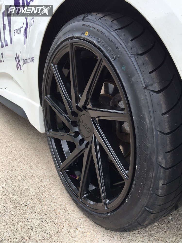 2015 Hyundai Veloster with 18x8.5 F1R F29 and Nitto 225x40 on Stock ...