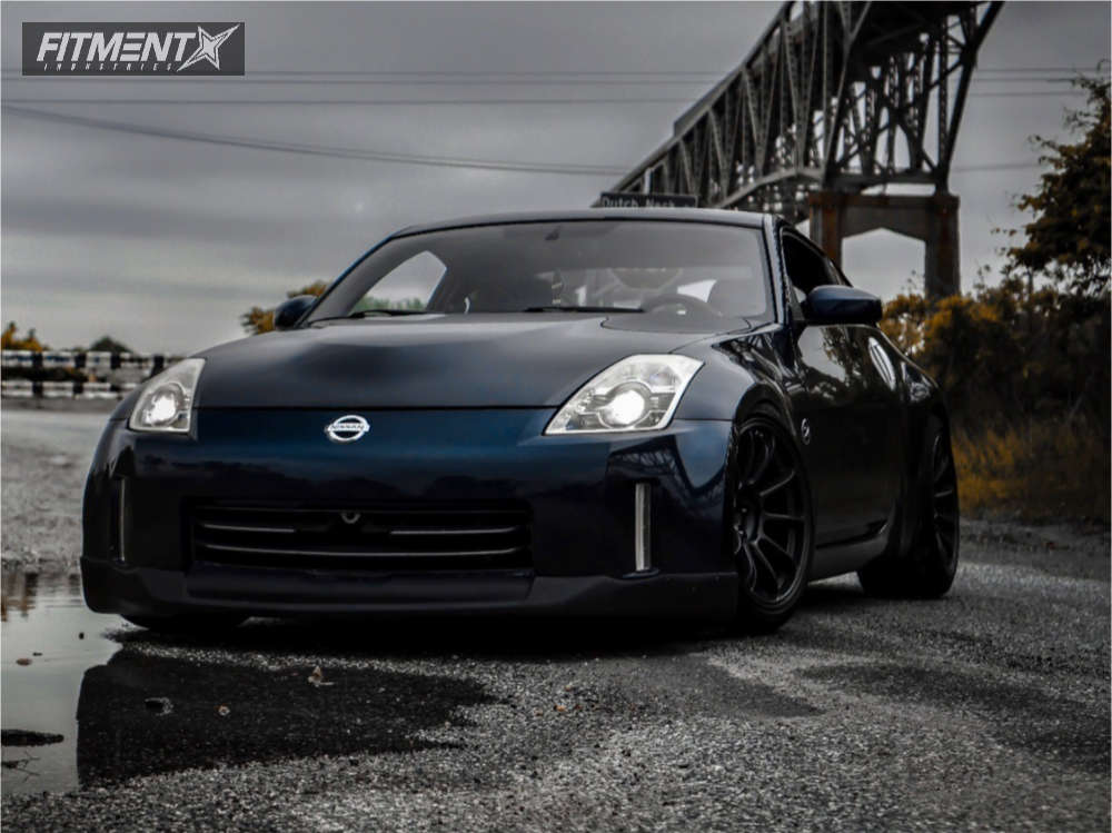2008 Nissan 350Z with 18x10.5 Ambit Rt8 and Federal 275x35 on Lowering ...