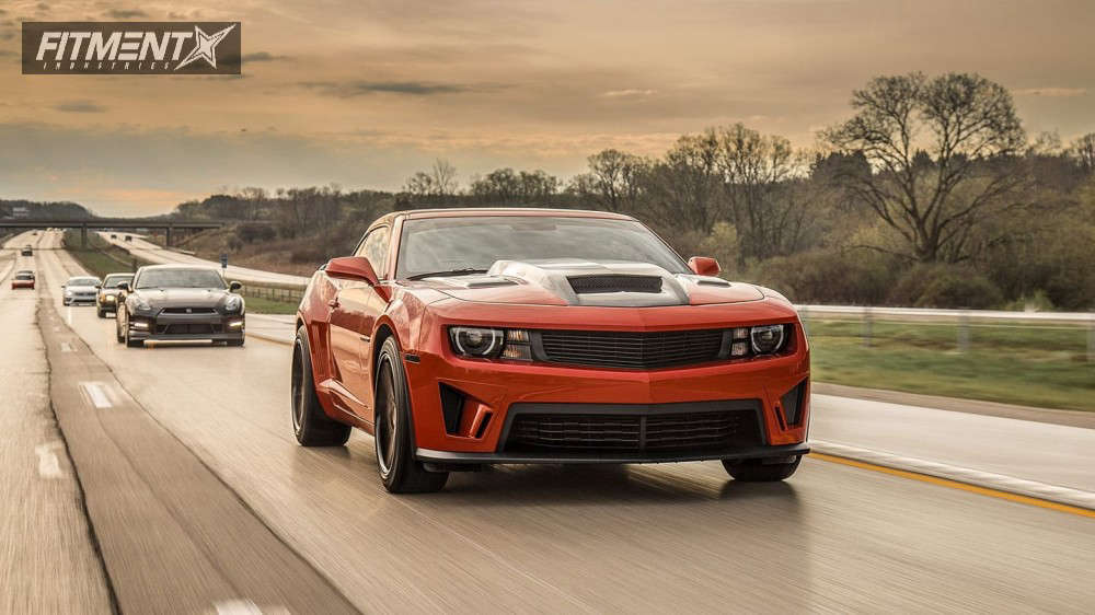 2010 Chevrolet Camaro with 20x9 Ferrada FR2 and General 245x40 on Stock ...