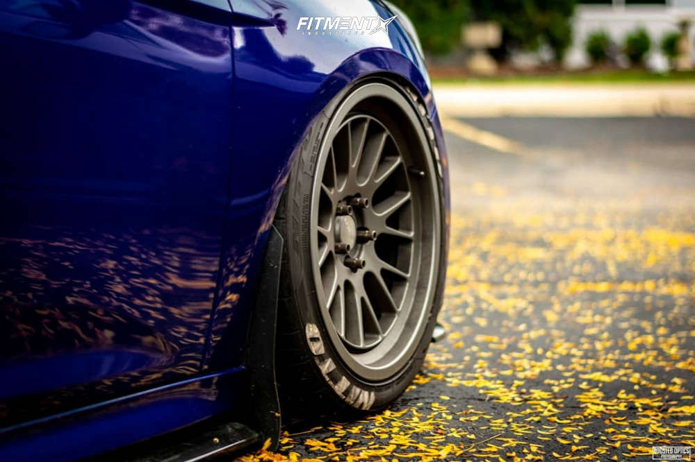 2013 Ford Focus ST with 18x9.5 Ambit Re82 and Nitto 245x45 on Air ...