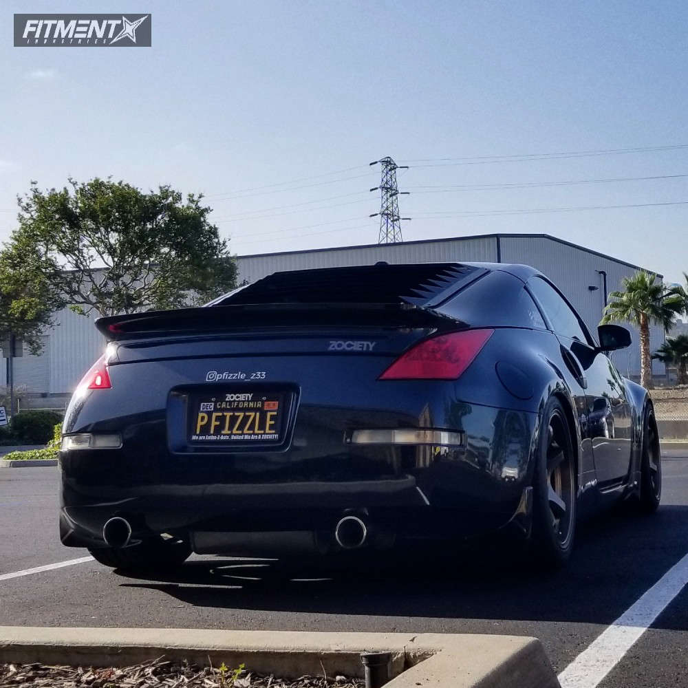 2008 Nissan 350Z with 18x9.5 Carbyne Sprint and Bridgestone 275x35 on ...
