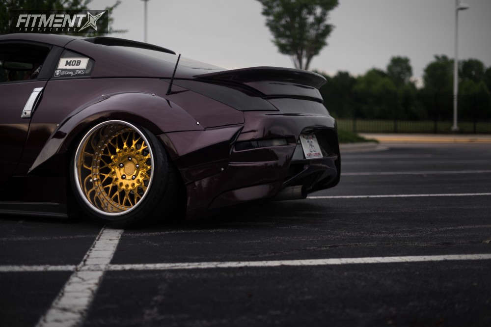 2004 Nissan 350Z with 19x11 Avant Garde F141 and Toyo Tires 255x35 on ...