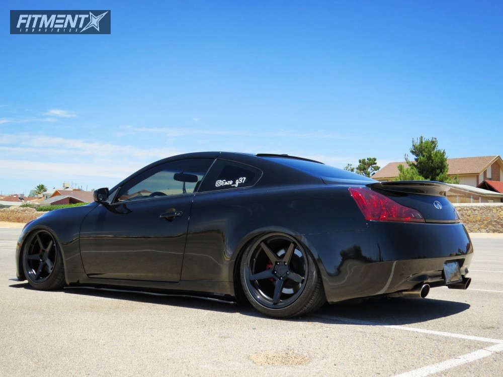 2008 INFINITI G37 with 19x9.5 Ferrada FR3 and Nitto 245x35 on Air ...