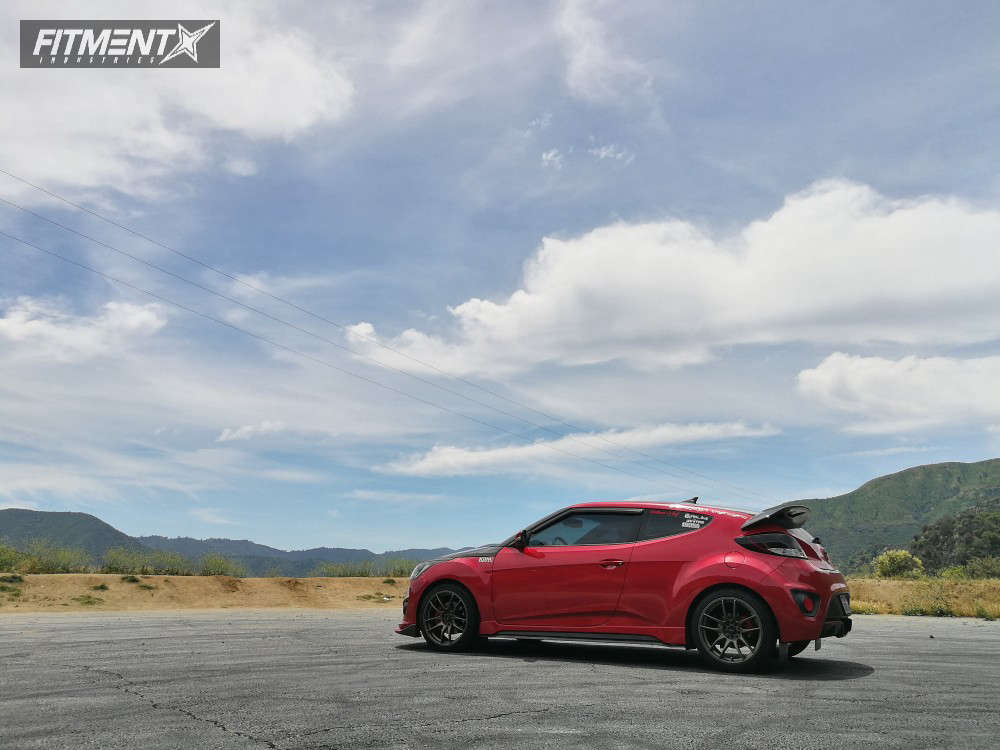 2016 Hyundai Veloster with 18x8.5 Traklite Drift and Lexani 225x40 on ...