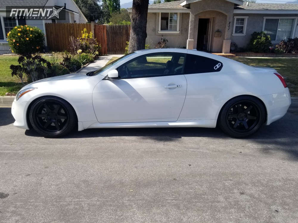 2013 INFINITI G37 with 19x9.5 Varrstoen Es2 and Michelin 245x40 on ...