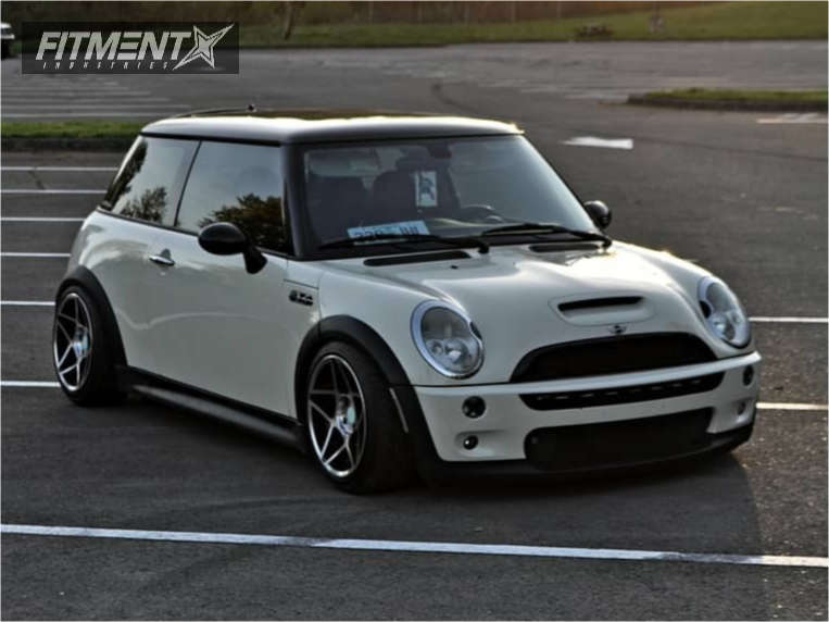 2004 Mini Cooper with 16x8 MST Mt26 and Federal 185x40 on Coilovers ...