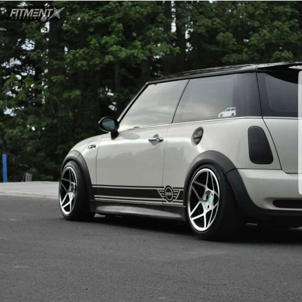 2004 Mini Cooper with 16x8 MST Mt26 and Federal 185x40 on Coilovers ...