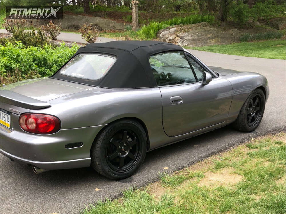 2004 Mazda MX-5 Miata with 16x7.5 Rota Grid and Nitto 205x50 on ...