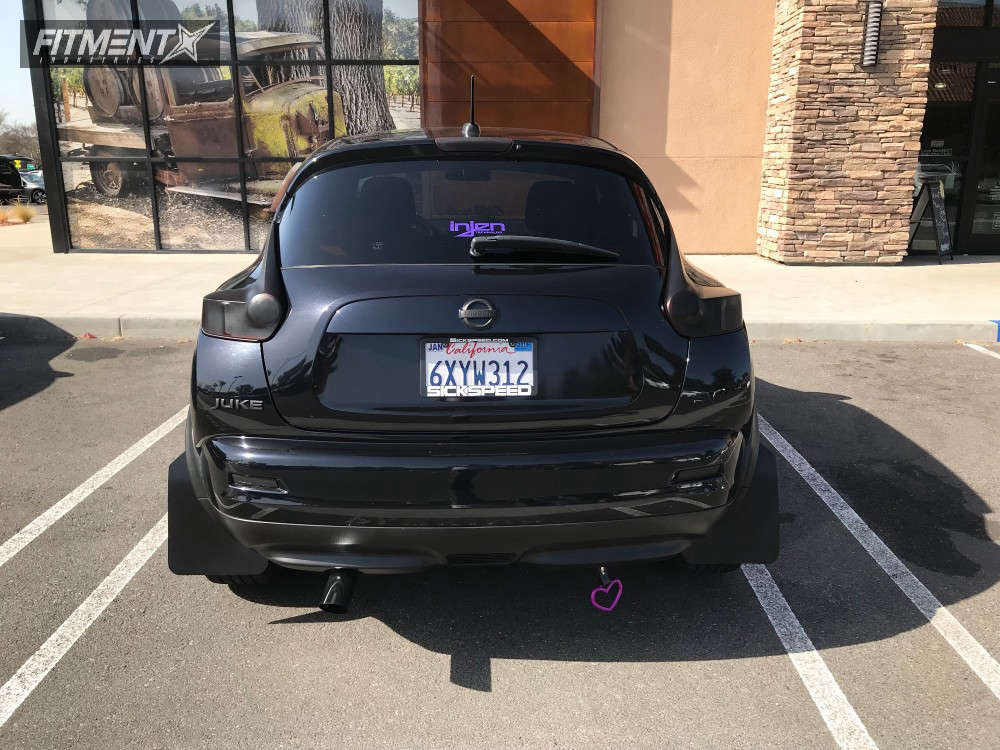 2011 Nissan Juke with 17x9 JNC Jnc031 and Nankang 235x55 on Lowering ...