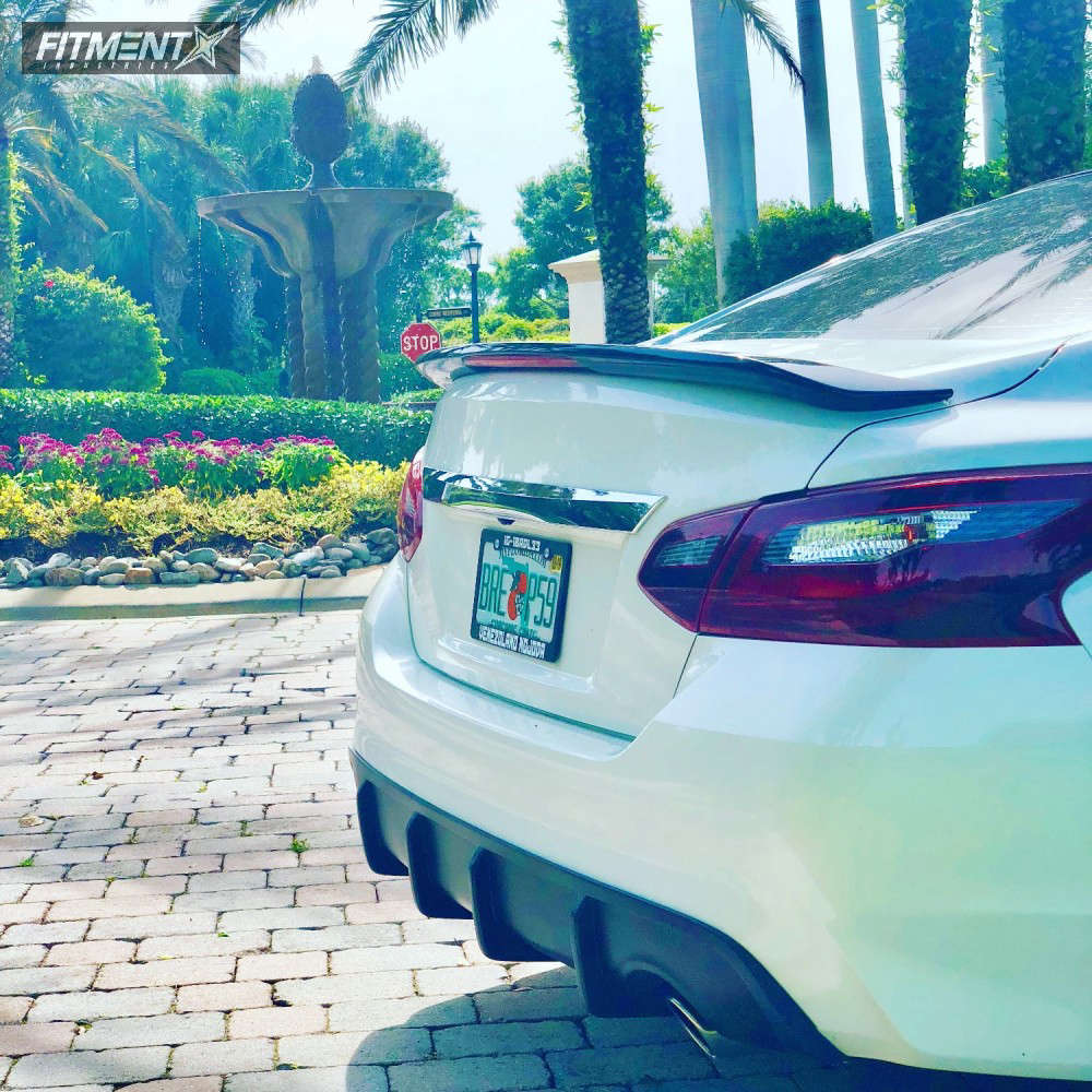 2017 Nissan Altima with 20x8.5 Niche Milan and Nexen 245x35 on Lowering ...