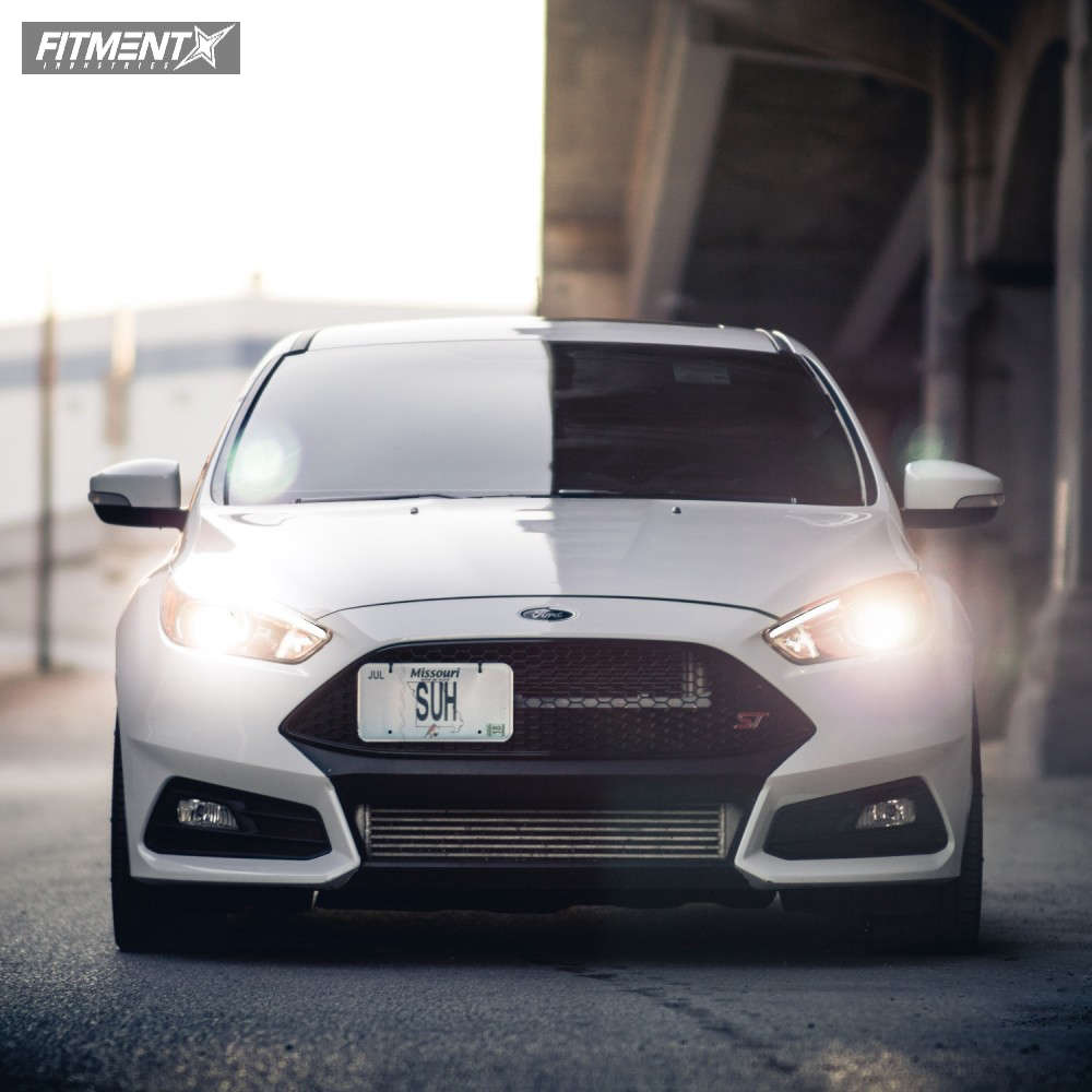2017 Ford ST with 19x8.5 TSW Bathurst and Toyo Tires 235x35 on Lowering Springs | 425862 ...