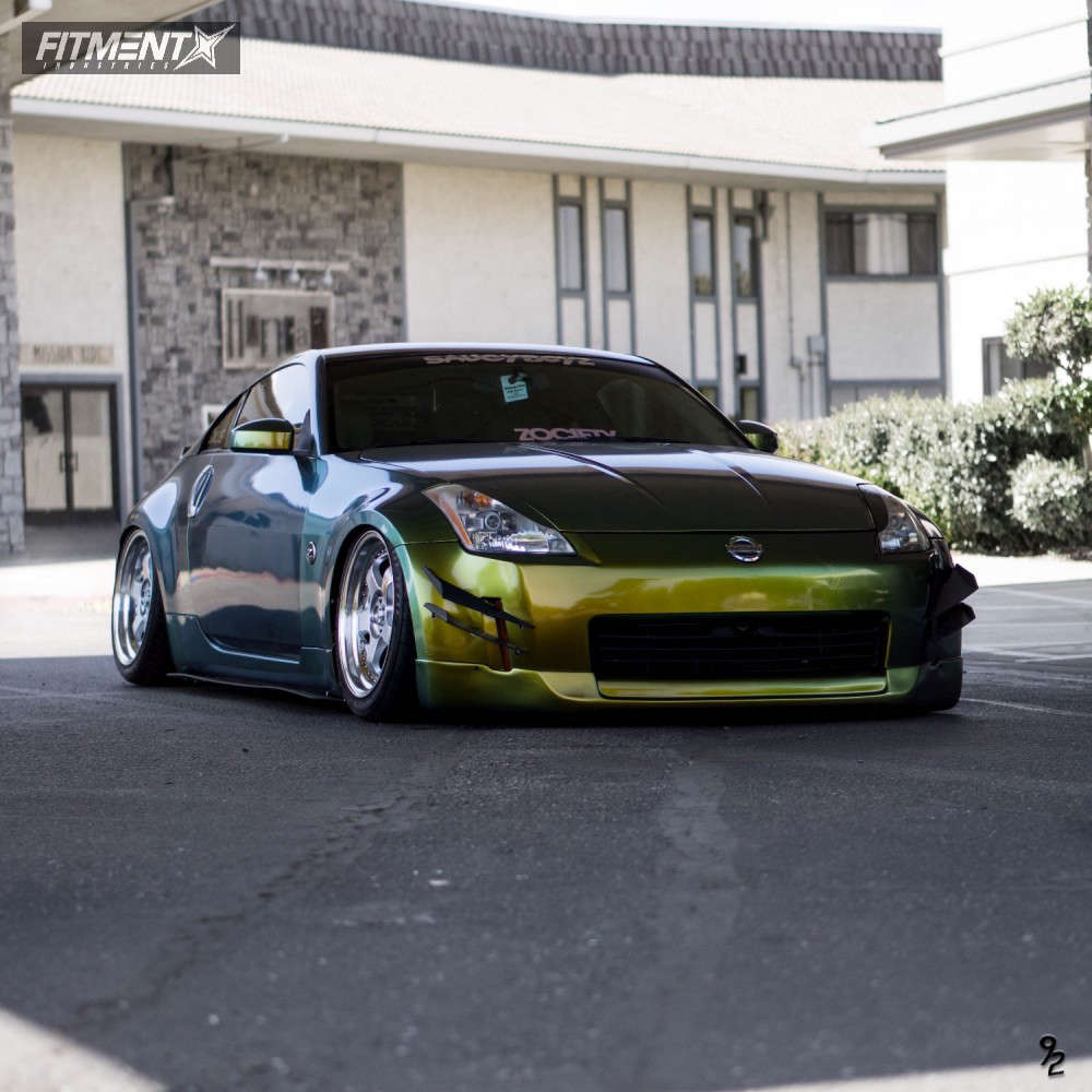 2004 Nissan 350Z with 18x8.5 ESR Sr06 and Federal 225x35 on Air ...