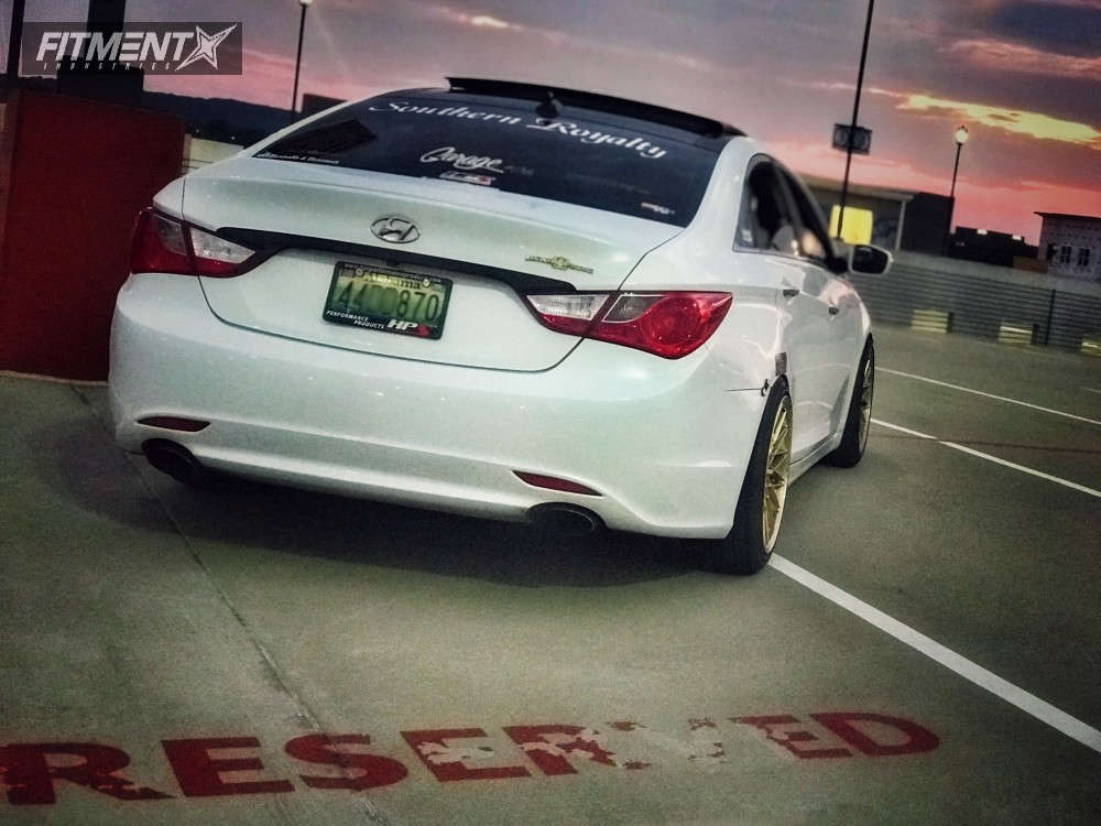 2012 Hyundai Sonata with 18x9.5 F1R F23 and Pirelli 235x40 on Coilovers ...