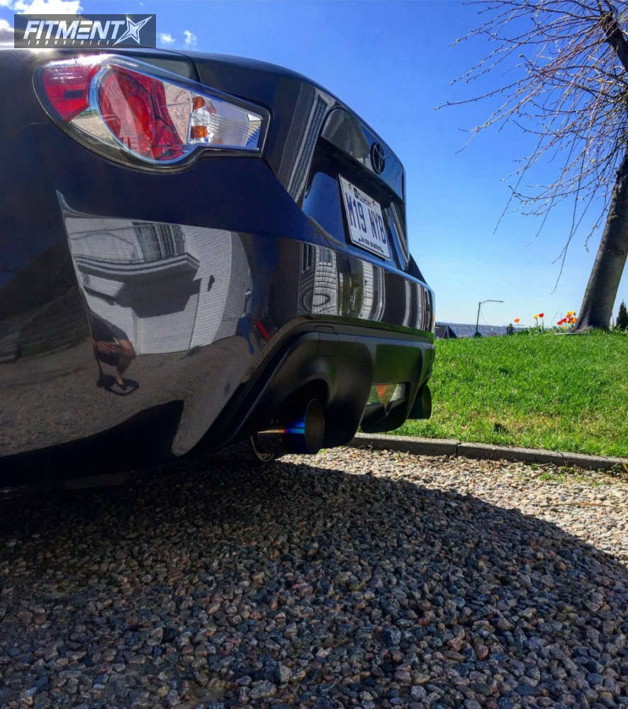2013 Scion FR-S Base with 17x7.5 RTX Compass and Michelin 215x40 on ...