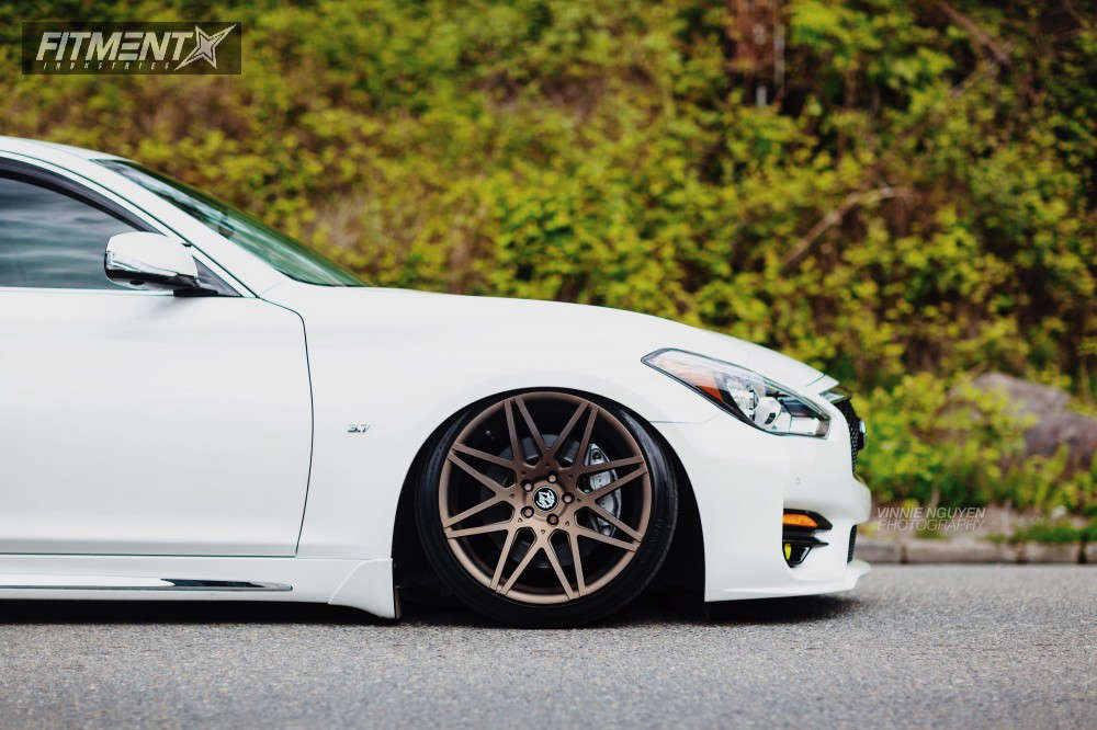 2016 INFINITI Q70L with 20x10.5 VIP Modular VRC13 and Nitto 255x35 on ...