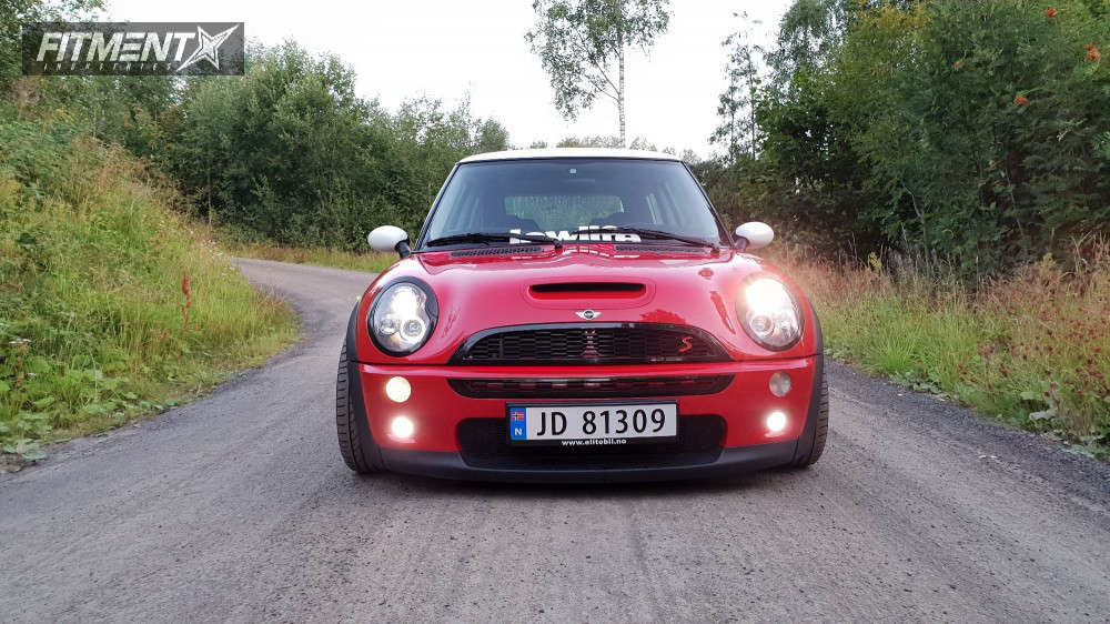 2002 Mini Cooper with 16x7 Rota Grid and Nankang 205x45 on Coilovers ...