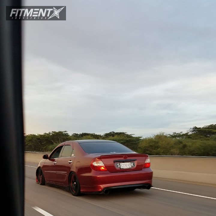 2005 Toyota Camry with 18x9 Work Emotion and Kumho 215x35 on Coilovers ...