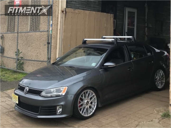 2014 Volkswagen Jetta with 18x8.5 Rotiform Rse and Hankook 225x40 on ...