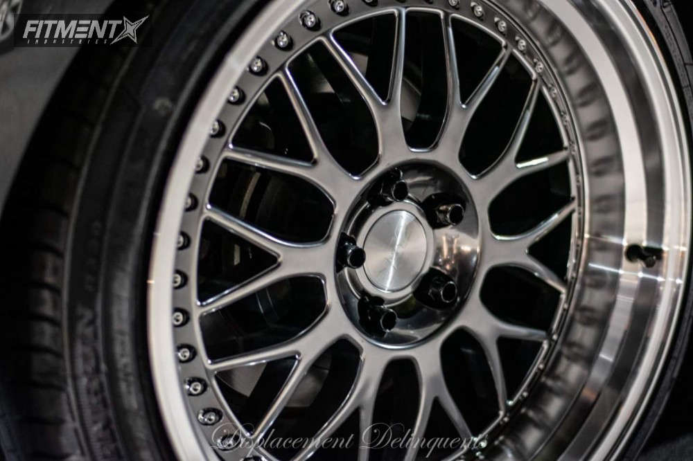 2015 Toyota 86 with 18x9.5 ESR Sr01 and WinRun 225x40 on Coilovers ...